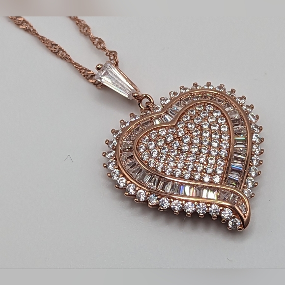 Bella Luce | Jewelry | Beautiful Heart Necklace Cz Set In 8k Rose Gold ...